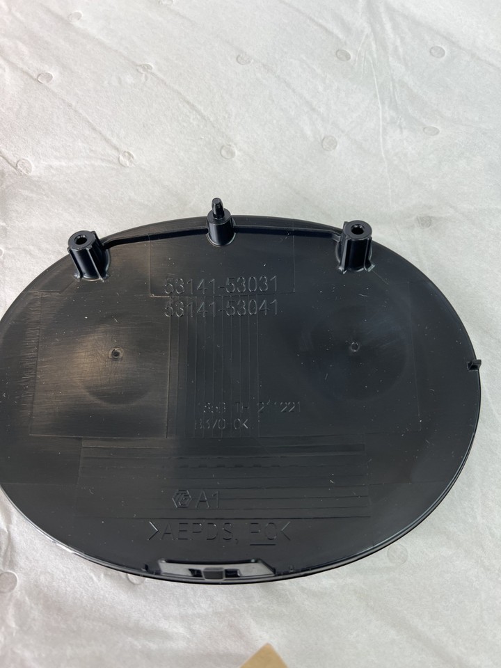 Lexus IS / NX Front Grille Emblem Badge 5314153041 / 5314153031 | eBay UK