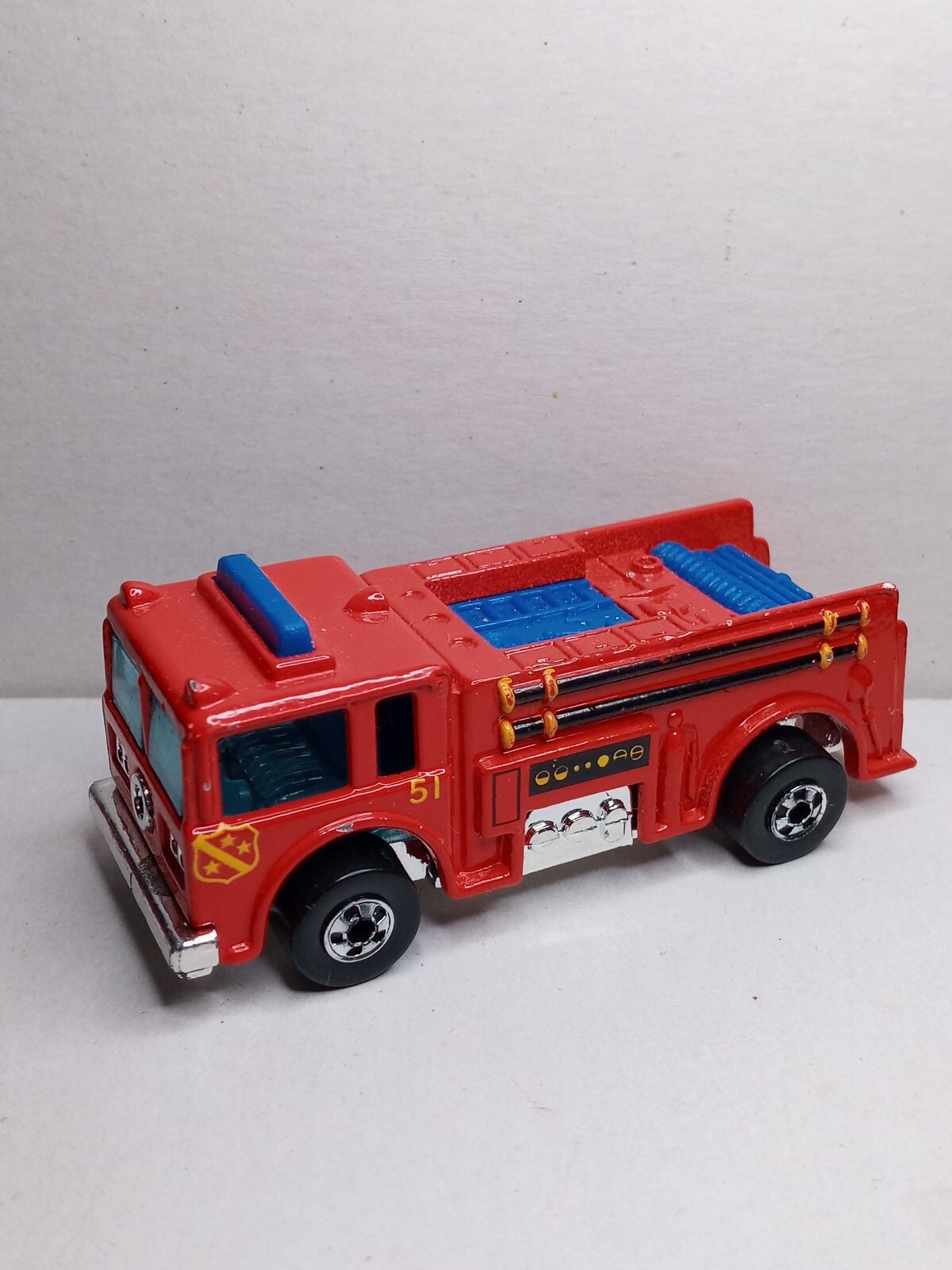 Hot Wheels - FIRE-EATER, FIRE-TRUCK, Flyin' Colors, Blackwalls ...