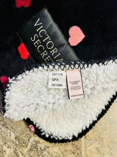 Victorias Secret Super Soft Sherpa Blanket Black 💖with Heart💖Pattern ...