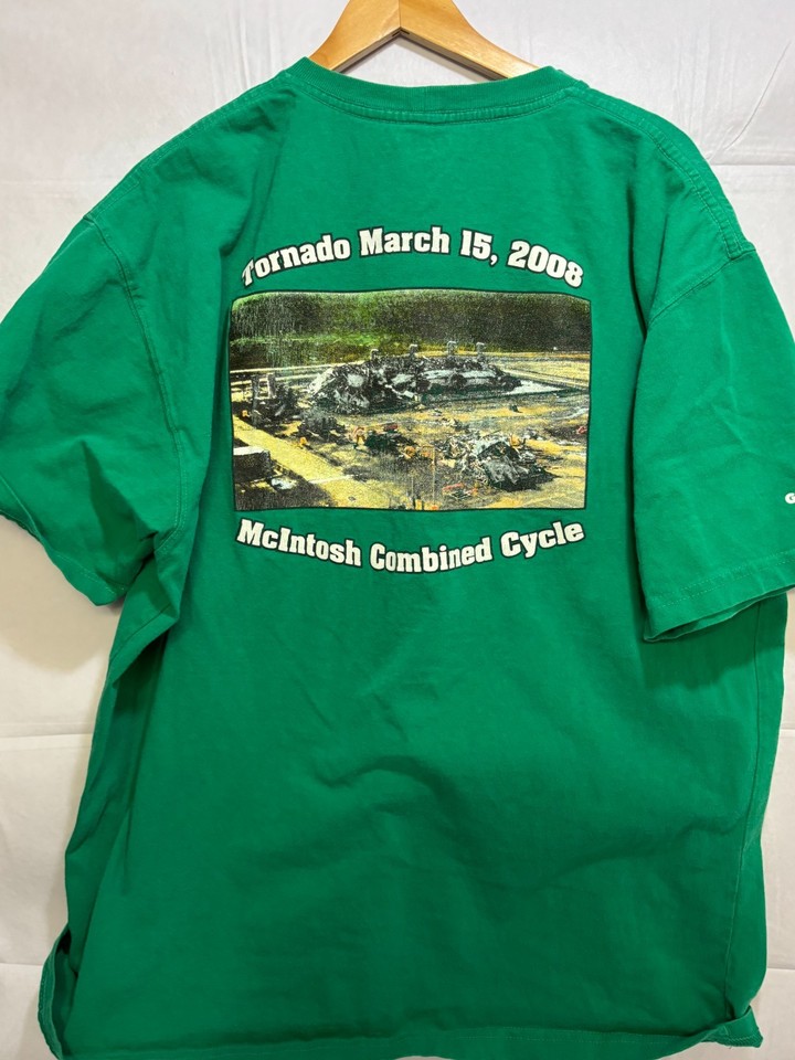 Carhartt T-Shirt Mens Green Graphic Back Tornado March 15, 2008 Short ...