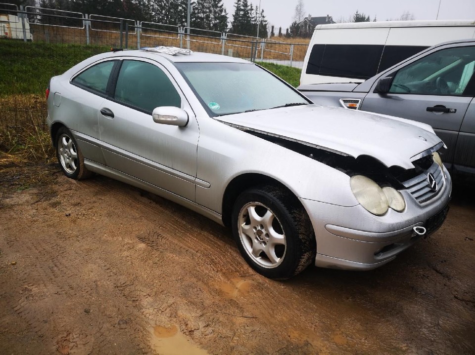 Mercedes-Benz C-CLASS 2003 Intake Hose (Air HOSE)(Air Pipe) a20383 ...