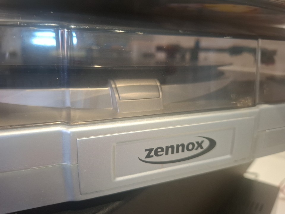Zennox USB Turntable record player Model E-E010 - Convert Vinyl Records ...