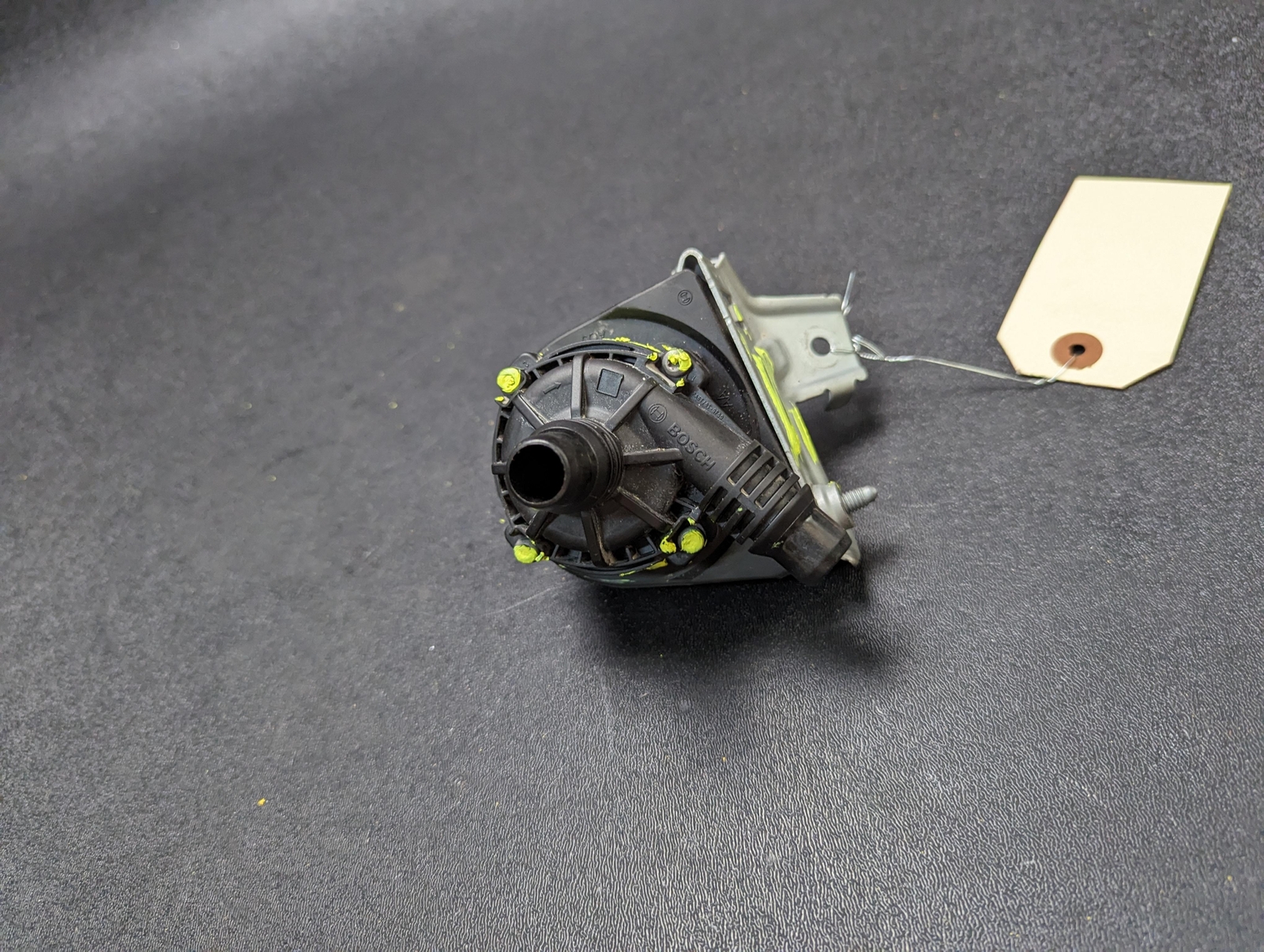 Auxiliary Coolant Water Pump W/ Bracket 2022 BMW X1 11519470972 2020 ...