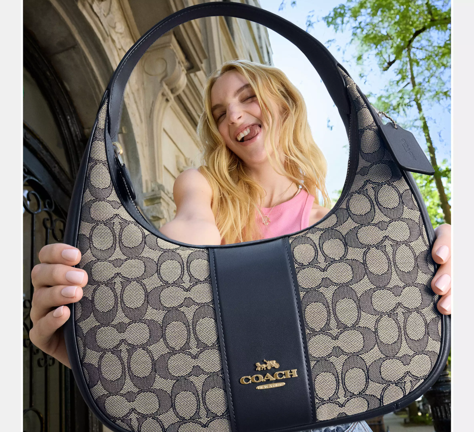 NWT Coach Carmen Shoulder Bag In Signature Jacquard CV001/CR151 | eBay