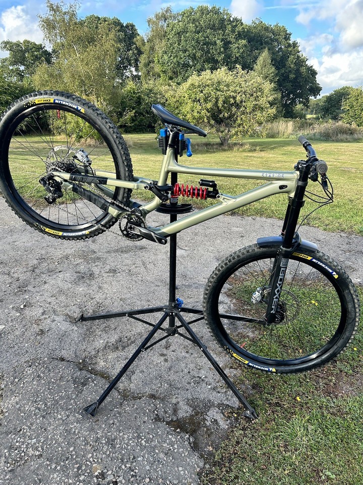 Specialized Status Downhill Bike | eBay UK