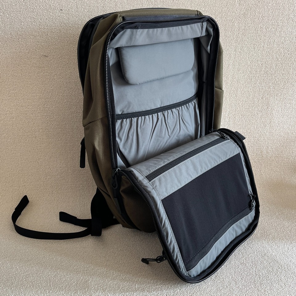 Aer City Pack Pro (24L) Olive Cordura Clamshell Travel Laptop Backpack ...