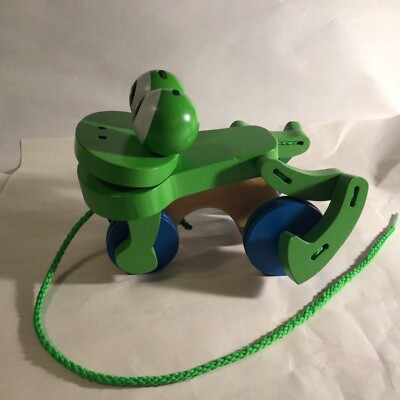 Melissa and Doug Wooden Deluxe Frolicking Frog Pull Toy ( makes froggie ...