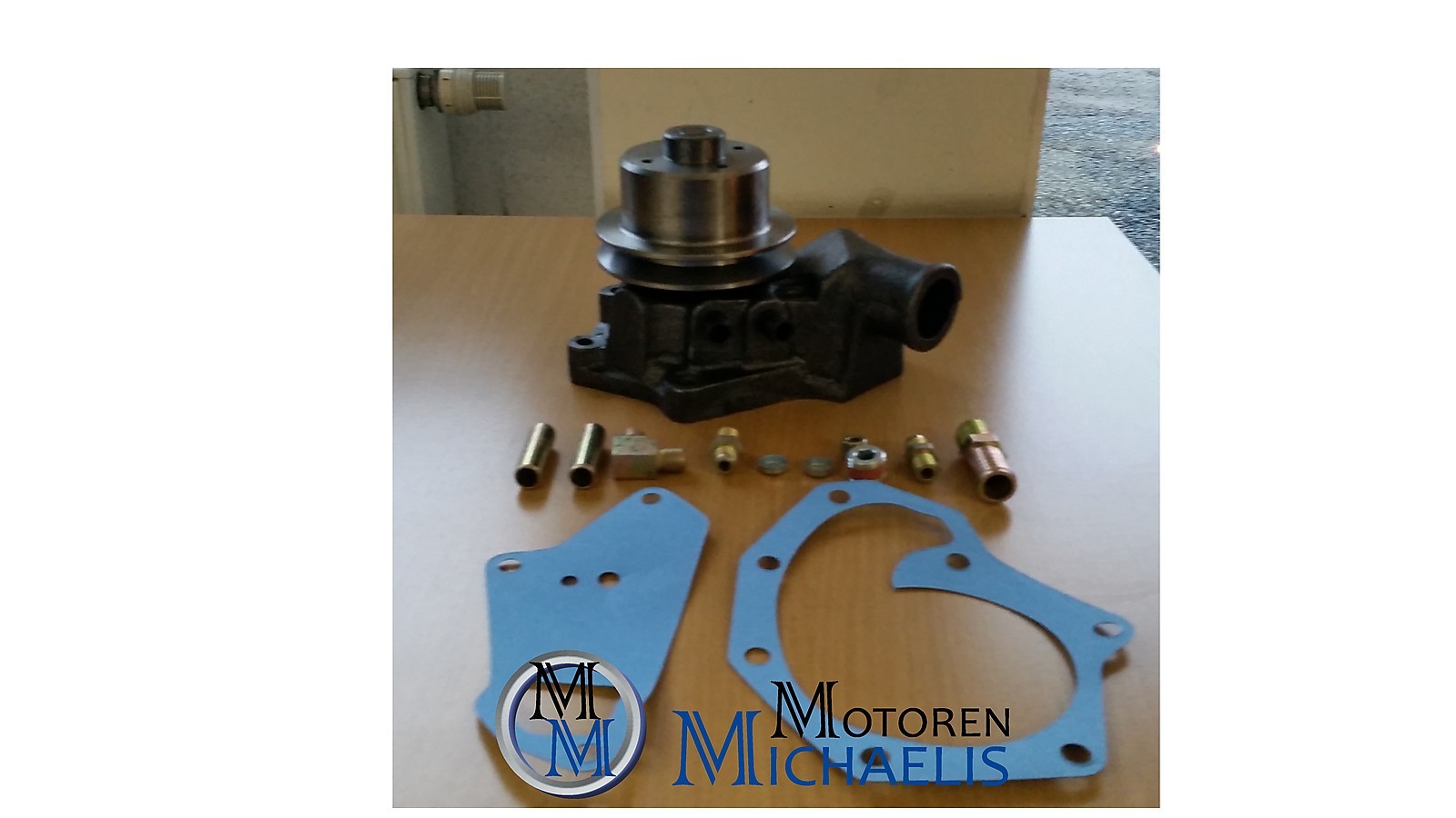 Wasserpumpe John Deere 1630, 1830, 2030, 2130, 4000, 4500 - OE: AR97708 ...