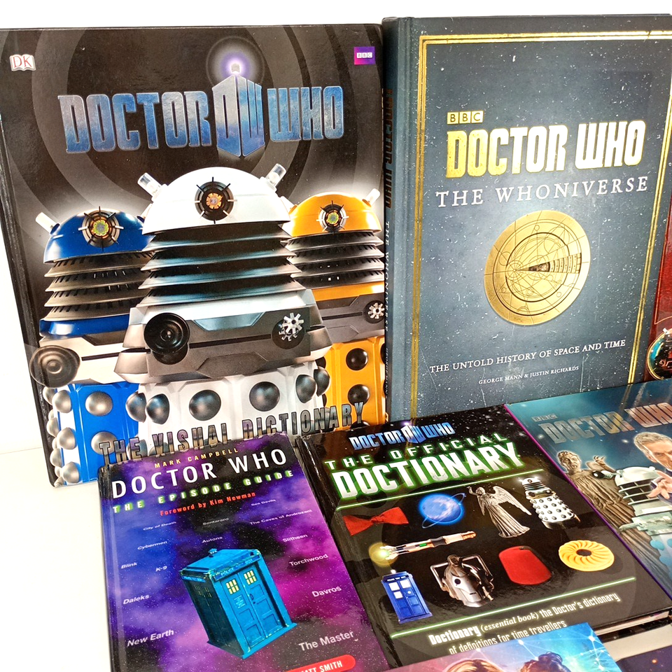 Doctor Who 16 Book Bundle Matt Smith, Peter Capaldi, Jodie Whittaker ...