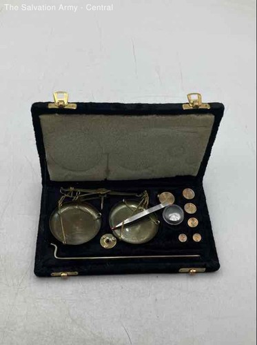 Vintage Gold And Brass Portable Balance Scale With Weights In Hard Case ...
