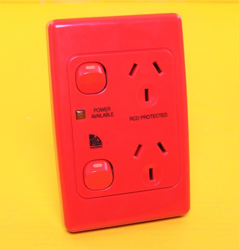 Clipsal ML2025V Twin Switched Socket Outlet Vertical Medilec Red 250VAC ...