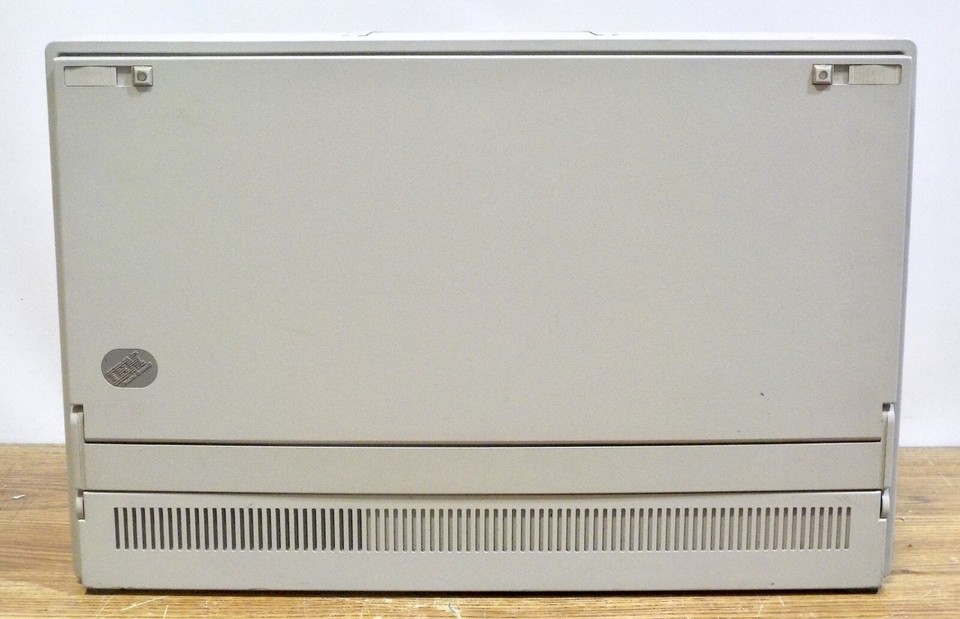 IBM Personal System/2 P70 386 Portable Computer - Type 8573-121 P/N ...