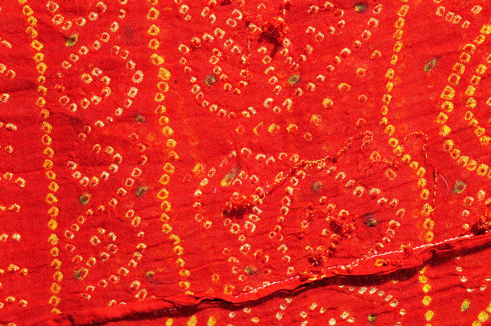 Vintage tie-dyed wedding Bandhani Odhani in cotton, India early 20th ...