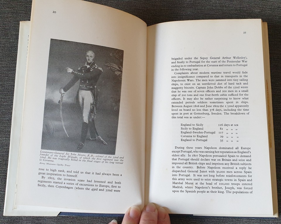 The Oxford & Buckinghamshire Light Infantry by Philip Booth - Leo ...