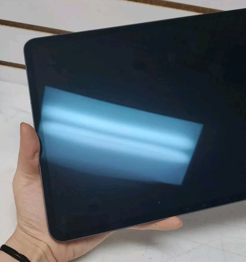 Apple iPad Pro 13" M4 A2926 - 256GB - Space Black (Unlocked) Good ...