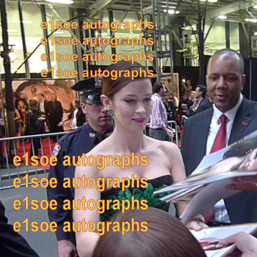Emily Blunt signed 8x10 photo. Proof - Disclosure Day, Devil Wears ...