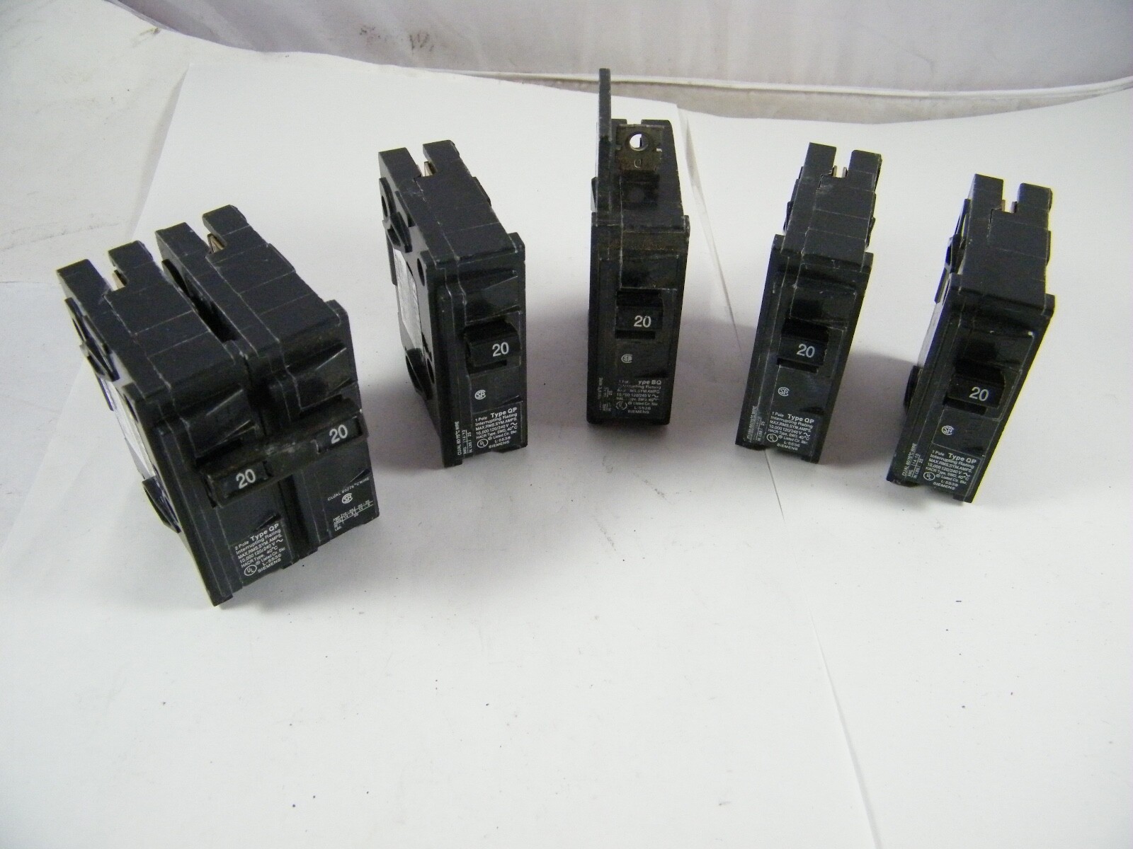 SIEMENS TYPE QP BQ MISCELLANEOUS CIRCUIT BREAKERS Q120 X 3, Q220 ...