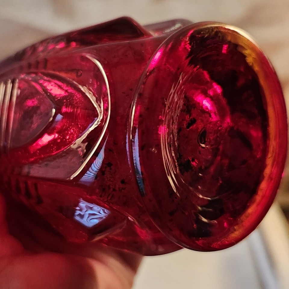 Beautiful Red Amberina Ruffle Glass 9 Inch Fenton Vase Glows Stunning ...