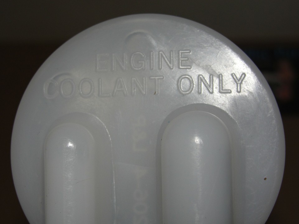 NEW 1971-1992 CADILLAC RADIATOR COOLANT RESERVOIR OVERFLOW BOTTLE LID ...