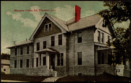 Postcard IA Muscatine Iowa County Jail c1910 B21 | eBay