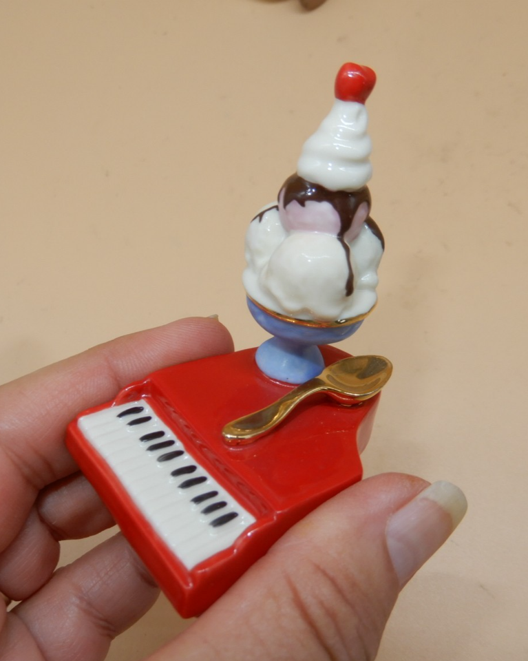 SNOOPY Peanuts LENOX Happy Birthday Party 6 figurine set Snoopy Lucy ...