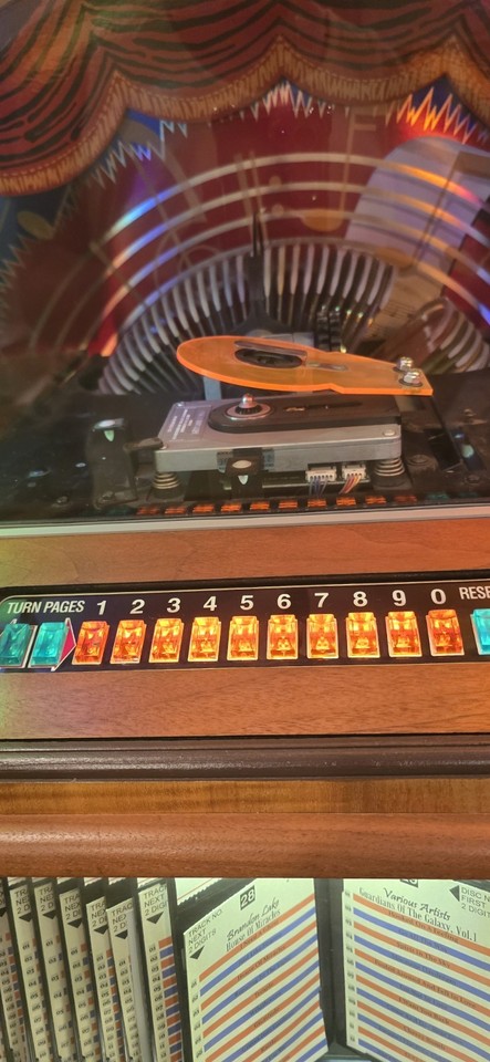 Rock-Ola Bubblers and Antique Apparatus - 100CD JUKEBOX-REAL BUBBLER ...