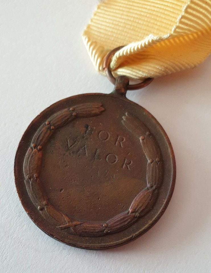 USA -- Airman's Medal -- Repro Fake Kopie Airman FOR VALOR | eBay.de