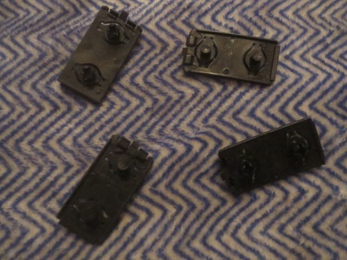 NOS 1988 - 1991 LINCOLN CONTINENTAL ROCKER PANEL MOLDING RETAINER CLIPS ...