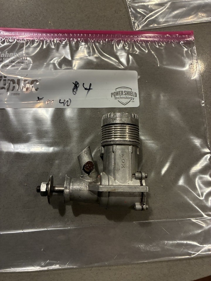 84. Fox 40 (?) Control Line Stunt Engine For R/C Balsa Model Airplane ...