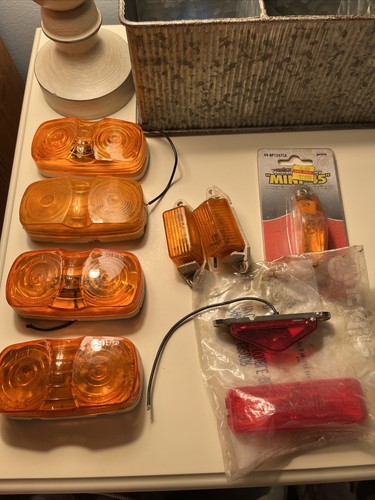 GROTE + Others AUXILIARY LIGHTS PAIR AMBER TURN LAMP RED LIGHT - LOT OF ...