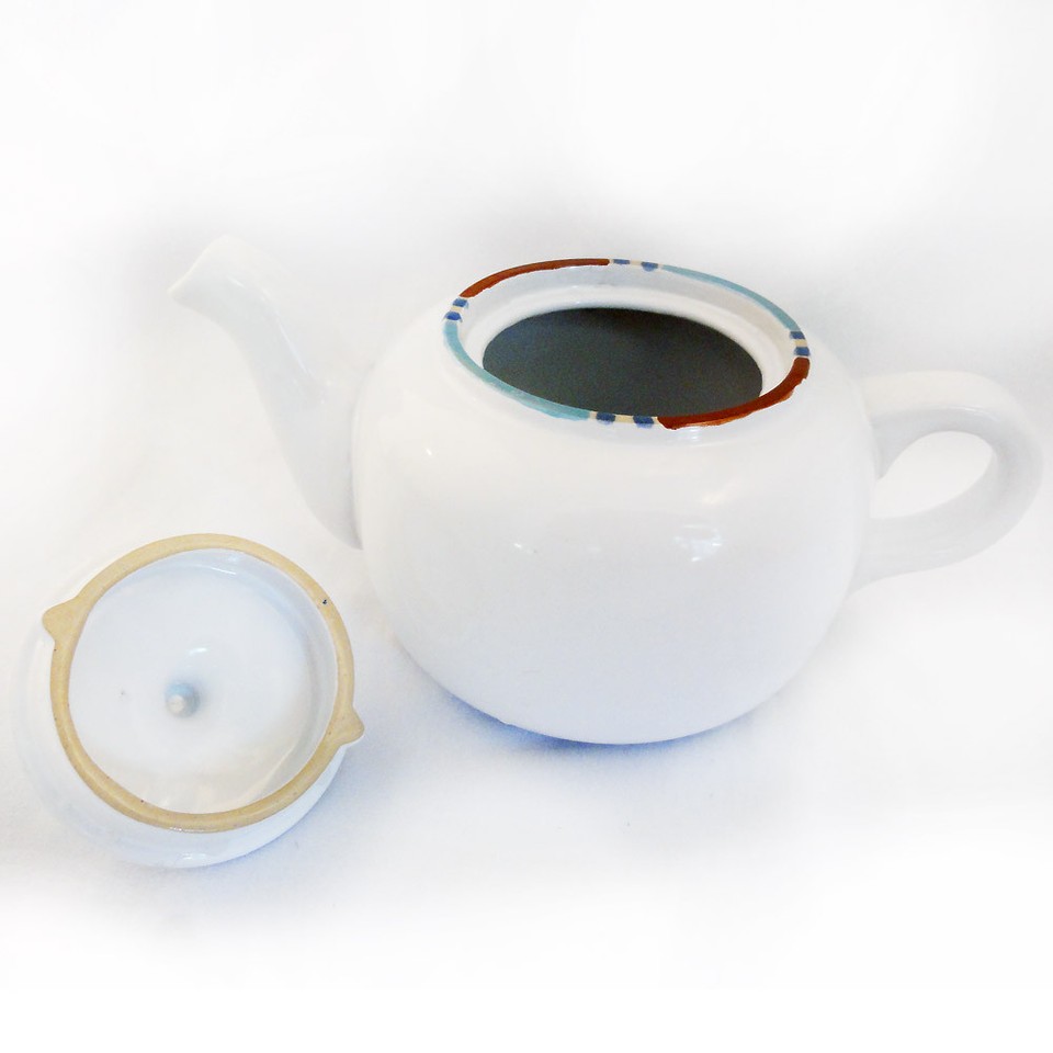 MESA WHITE SAND by Dansk Teapot 5" tall NEW NEVER USED made in Portugal ...