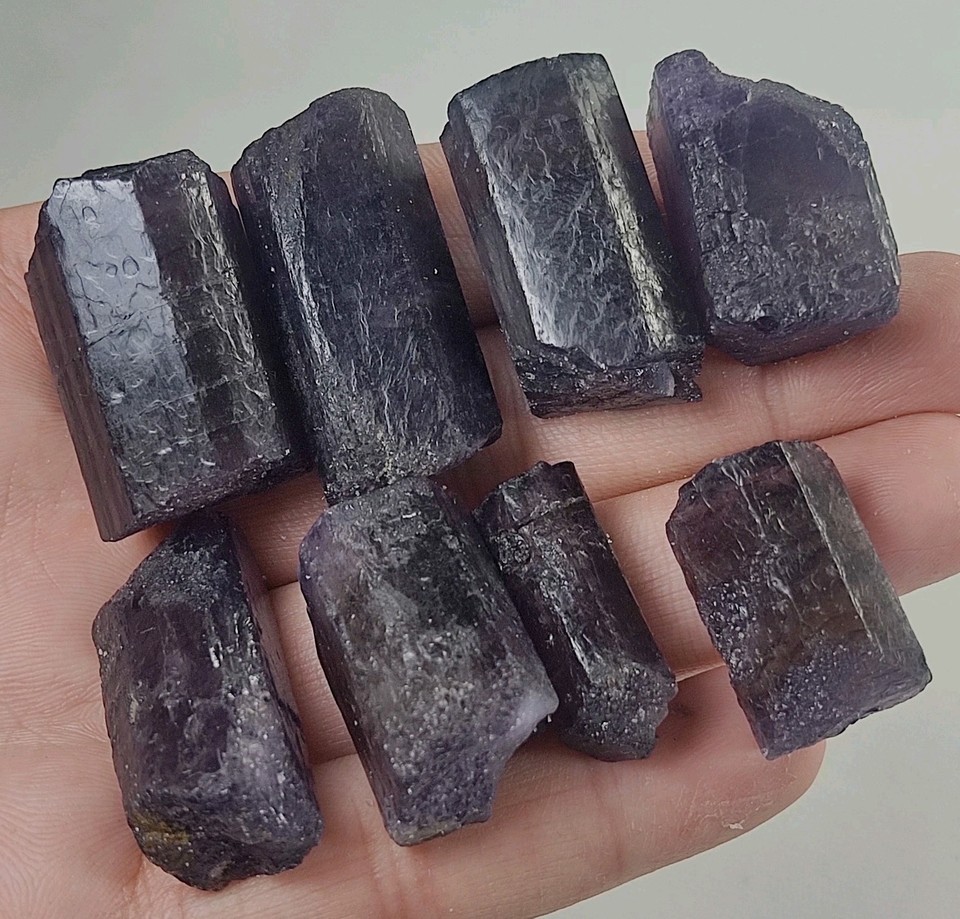650g Lot of Natural Flourscent & Phosphorescent Purple Scapolite Rough ...