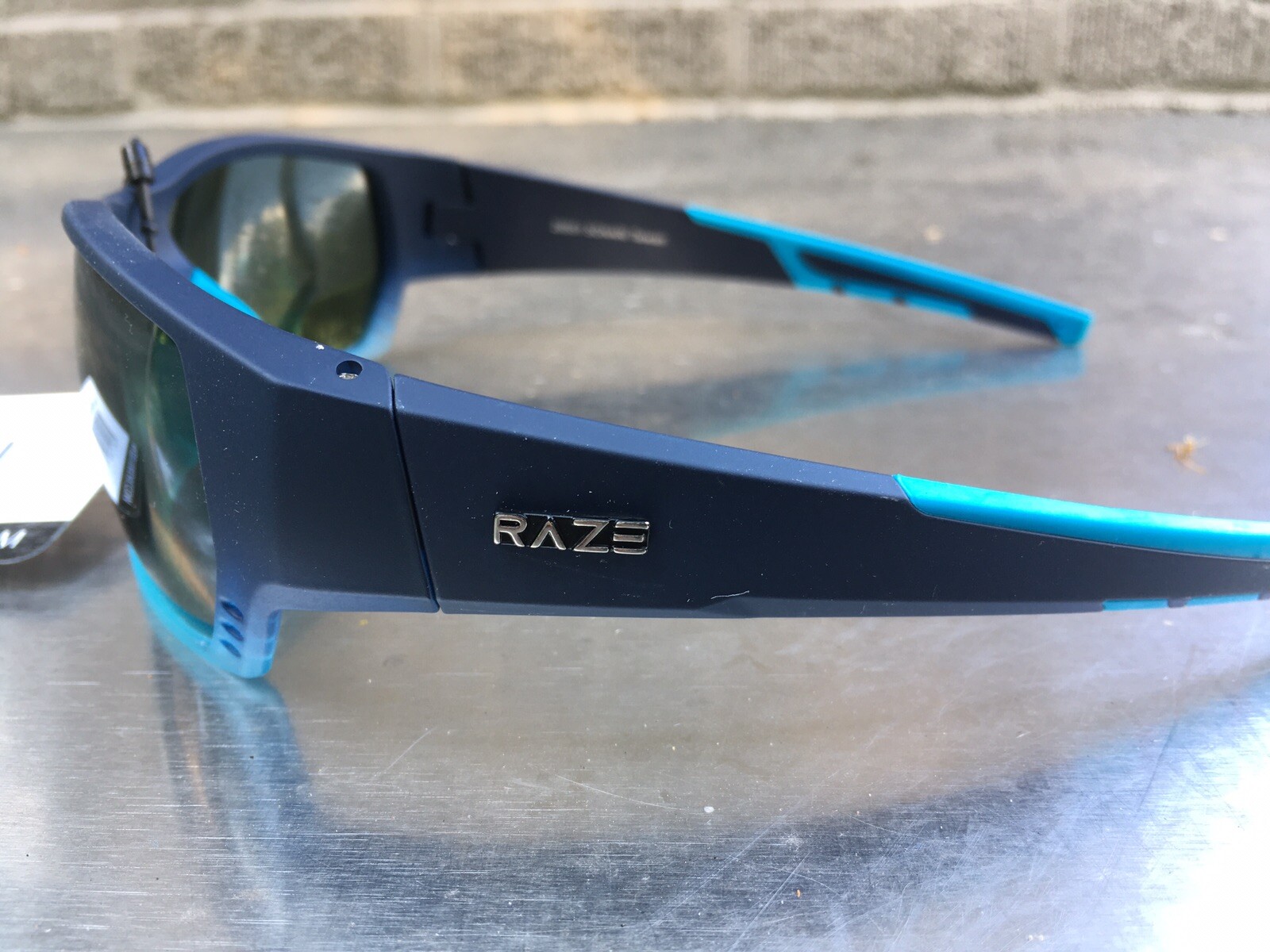 RAZE Eyewear Sunglasses Sonar polarized fishing Blue Frame Green Lens ...