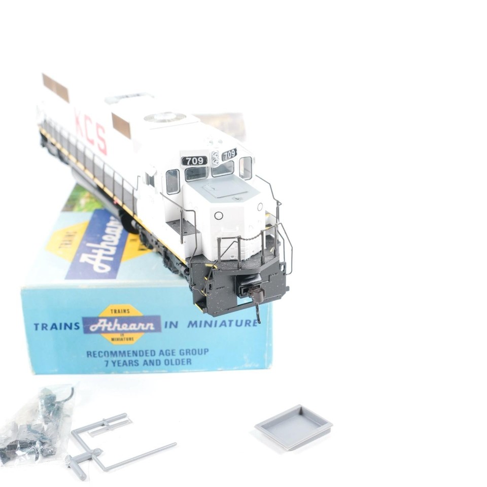 Athearn HO Scale Kansas City Southern KCS #709 SD50 Diesel Locomotive ...