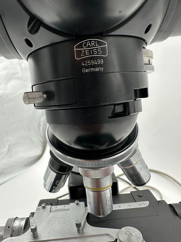 Carl Zeiss Universal Research Microscope W/Objectives & Eyepieces ...