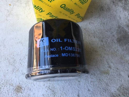 Engine oil filter FULL 1-OMS228 interchangeable with MD136790, MD352626 ...