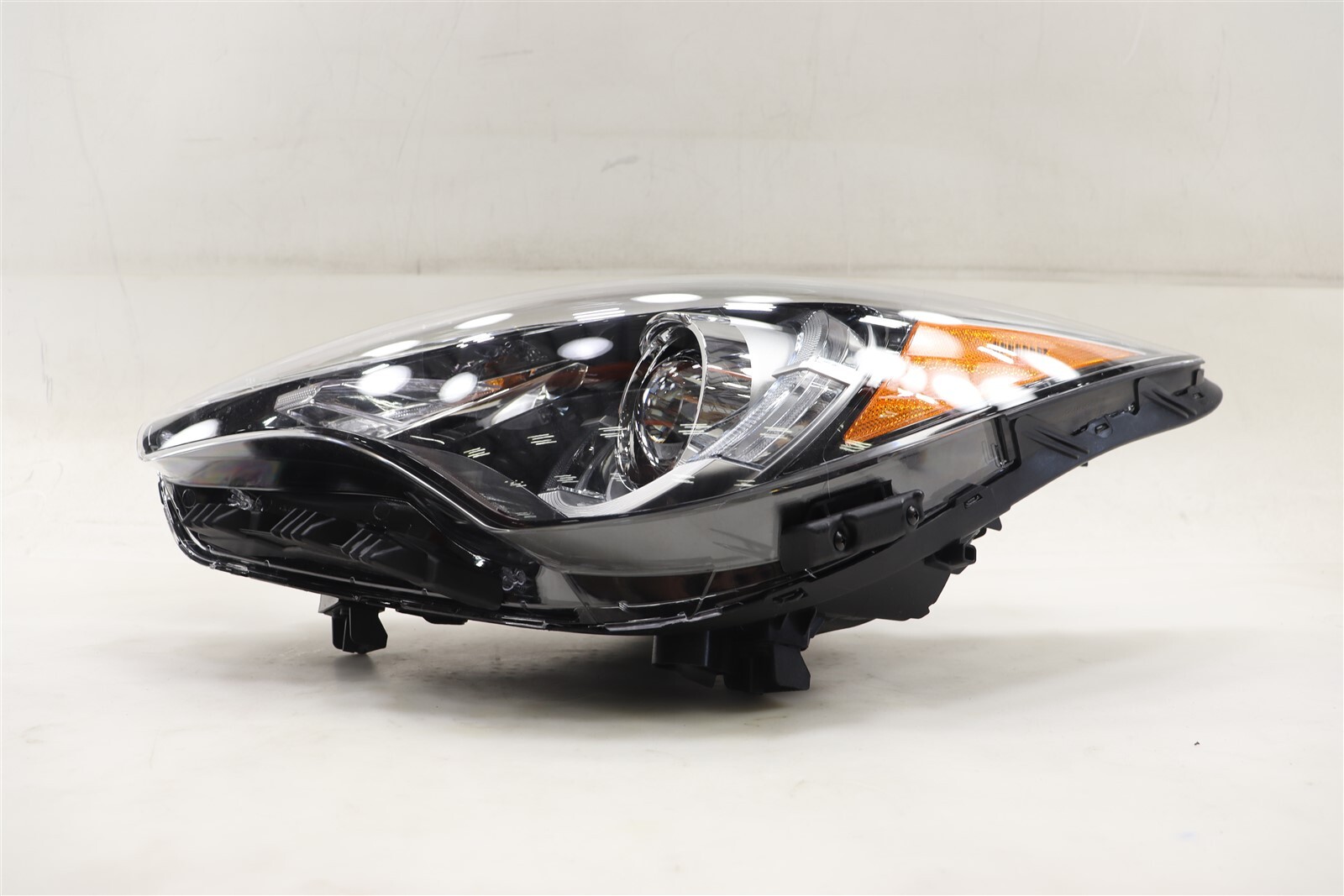 Kia+Stinger+Headlight+Halogen+With+LED+Right+Headlamp+92102-j5030+OEM+ ...