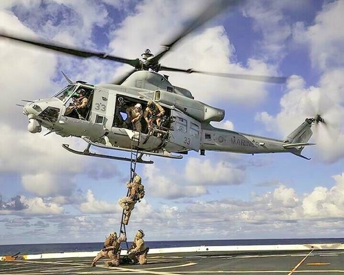 Expeditionary Unit UH-1Y Super Huey Helicopter H141 8x10 photo ...