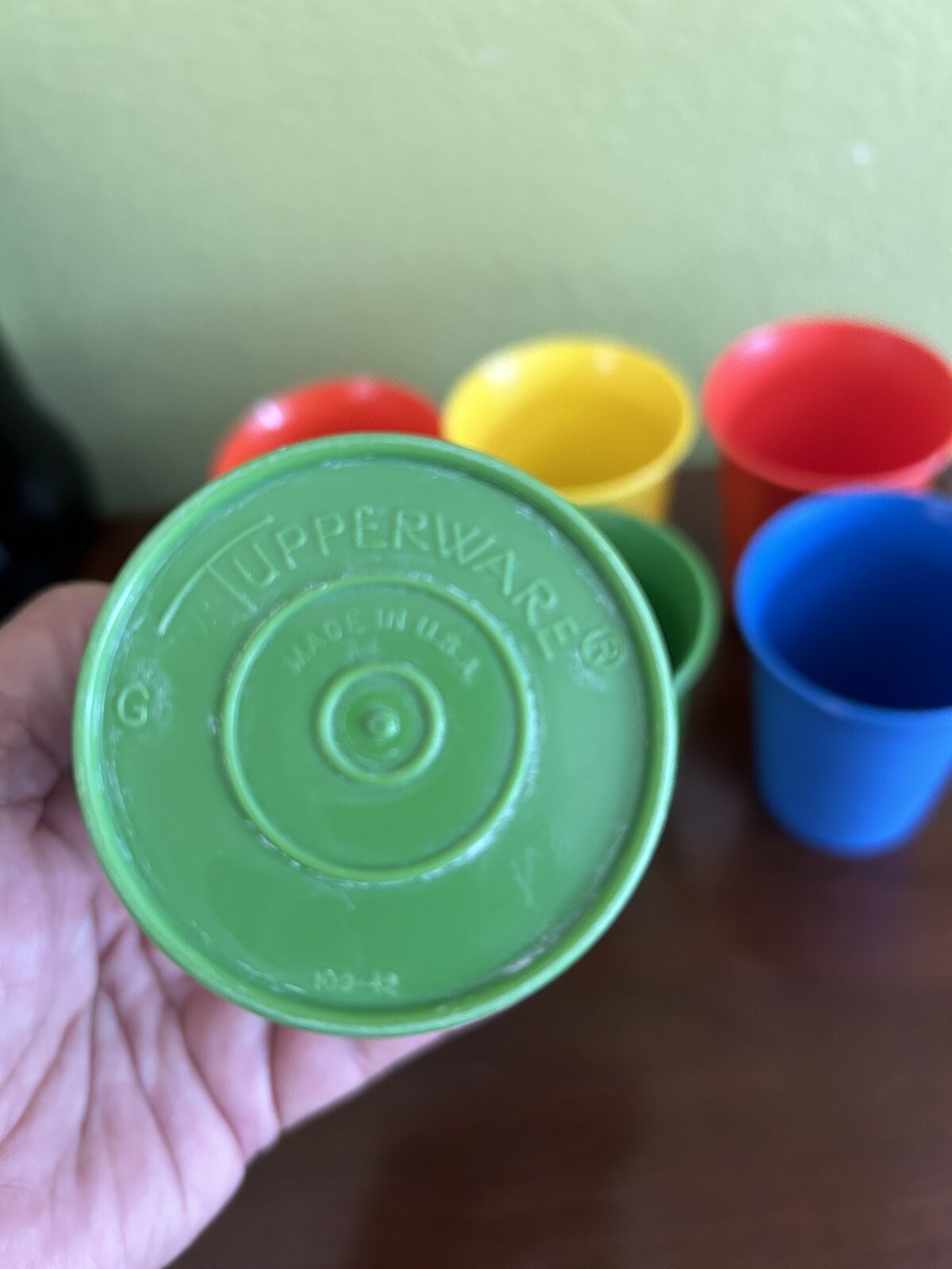 Lot 7 Tupperware 109 Plastic Cups Tumblers 4” Red Blue Green Yellow ...