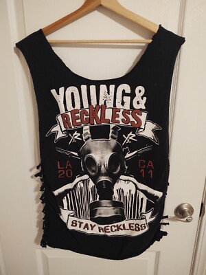Young & Reckless Stay Reckless LA CA Gas mask 2011 T Shirt Size XL | eBay