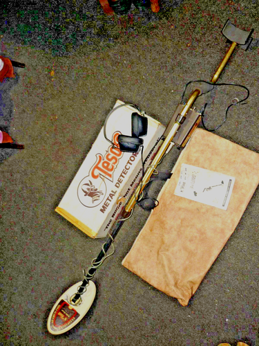 Tesoro LOBO Super TRAQ Metal Detector W/ Discrimination GOLD FINDER ...