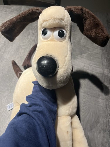 Vintage 1989 Wallace and Gromit 3D Backpack - Red Collar. RARE! | eBay