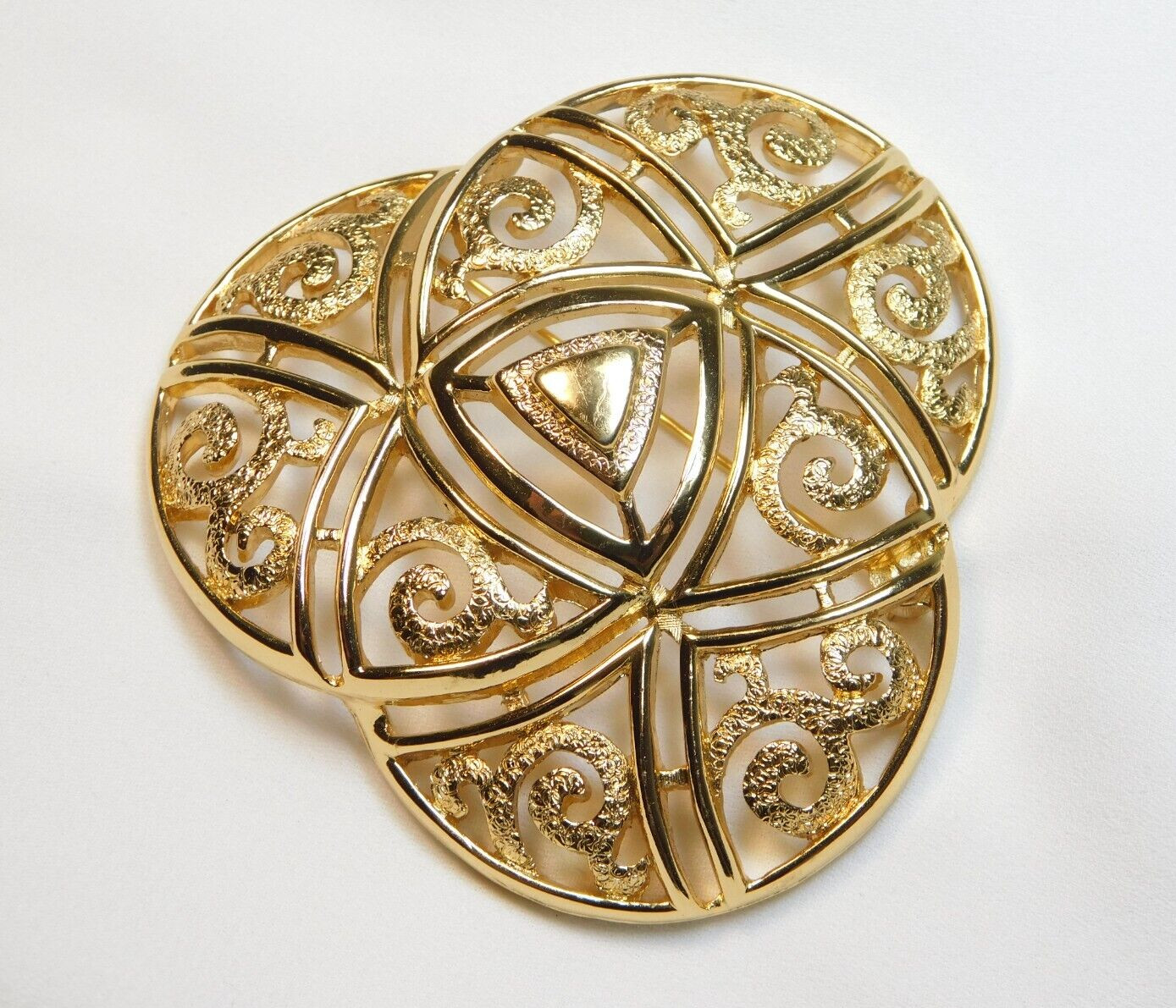 HUGE! SIGNED MONET TRI - CIRCLES INTERLOCKING OPEN WO… - Gem
