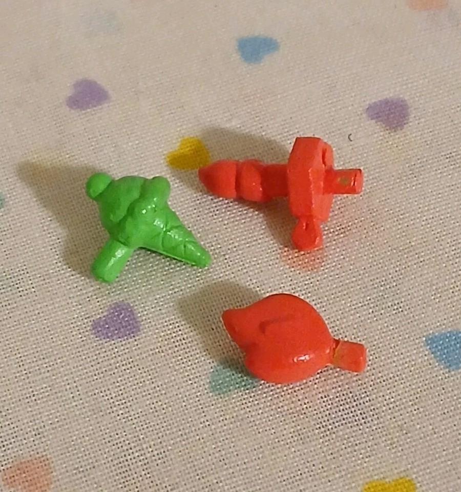 Animal Jam Wildworks Green Skunk Squirrel Bug Grasshopper Toy Figures ...