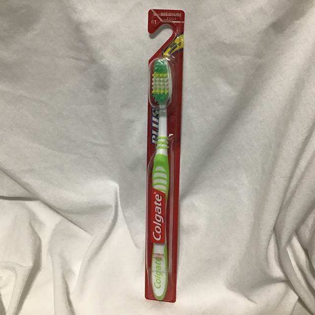 Colgate Plus Adult Toothbrush Medium 1ct 035000558008s107 for sale ...