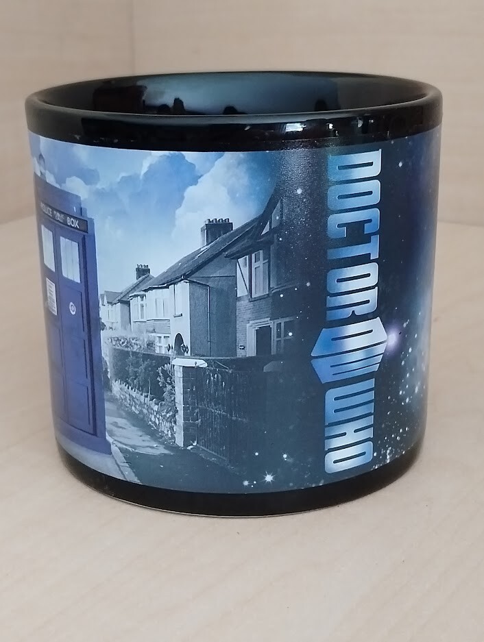 BBC - Doctor Who Coffee Mug - Disappearing Tardis Temperature Changing ...