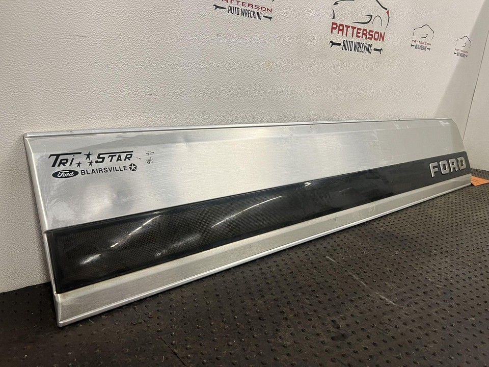 92-96 FORD F250 REAR GATE TAIL FINISH PANEL TRIM MOLDING | eBay