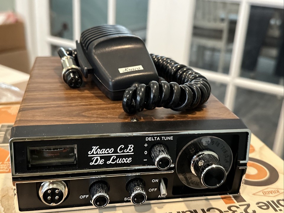Kraco Deluxe KCB-2320 CB Radio Deluxe 23 Channel 2-Way CB “New” USA ...