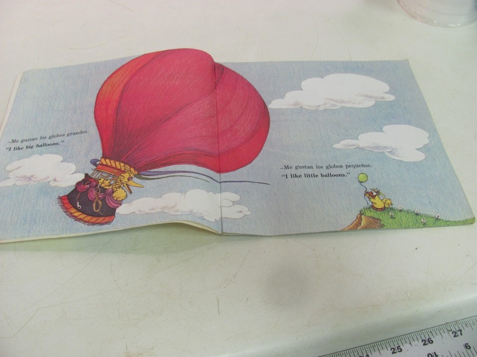 Sesame Street Bilingual Book - Big Bird and Little Bird's Big and ...