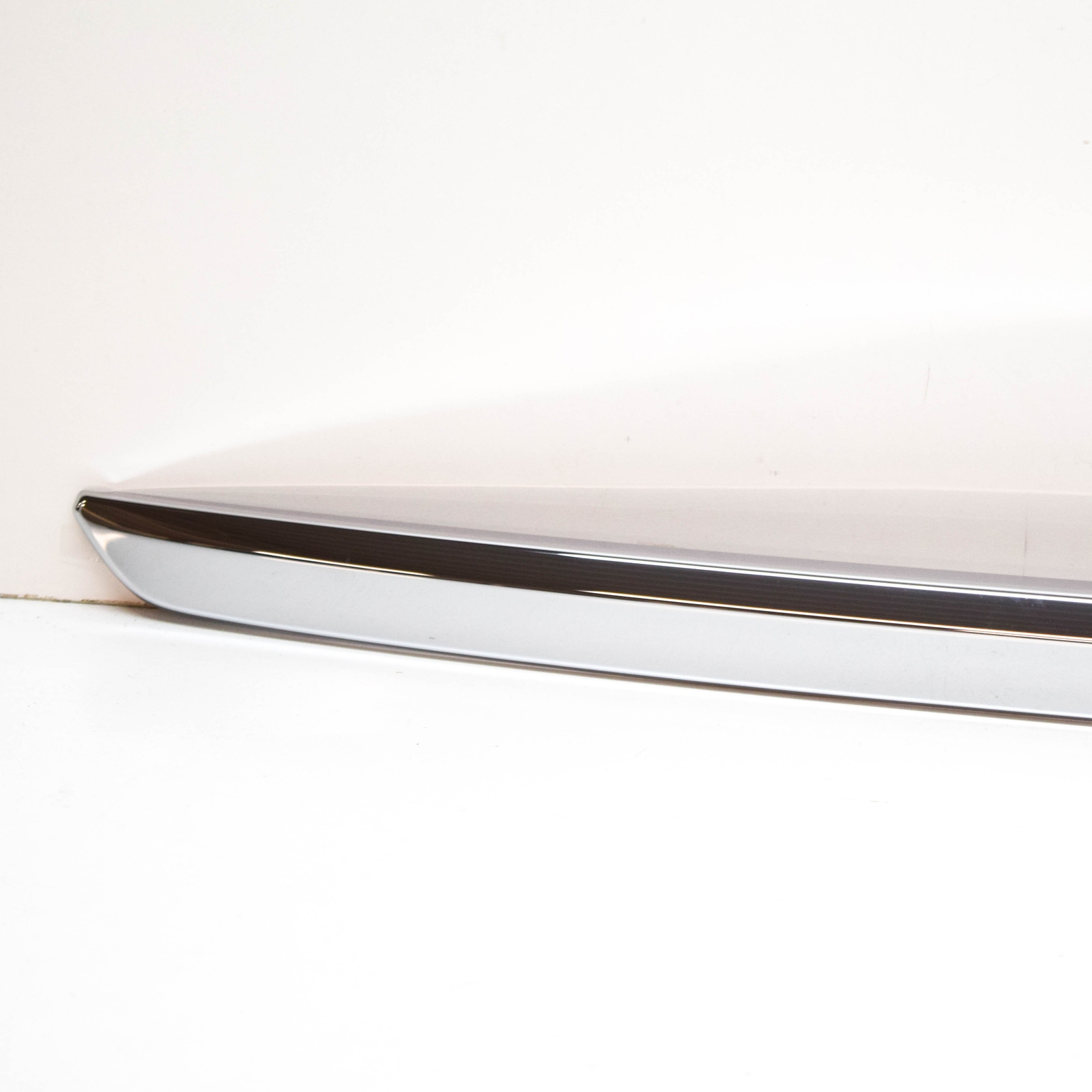 VOLVO XC60 Rear Tailgate Boot Lid Trim Chrome Moulding 31333812 NEW | eBay